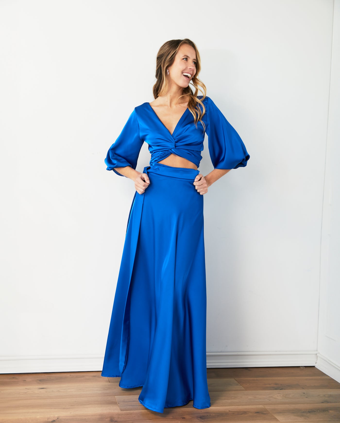 Conjunto Maite Seda Azul Royal – MI PLACARD